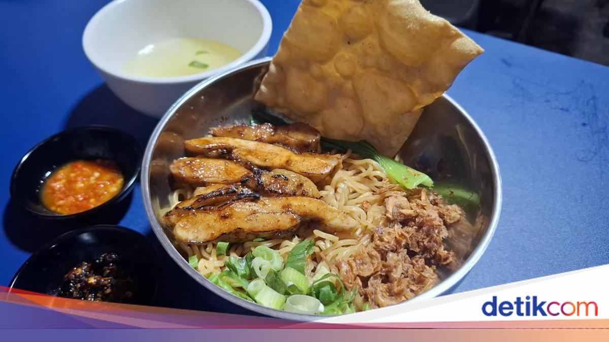 Bakmie H. Taubat: Bakmie Ayam Panggang hingga Nasi 'Campur' Jaksel