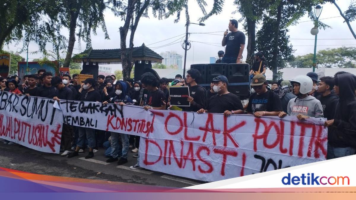Ratusan Orang Demo di DPRD Sumut, Tuntut Hal Ini