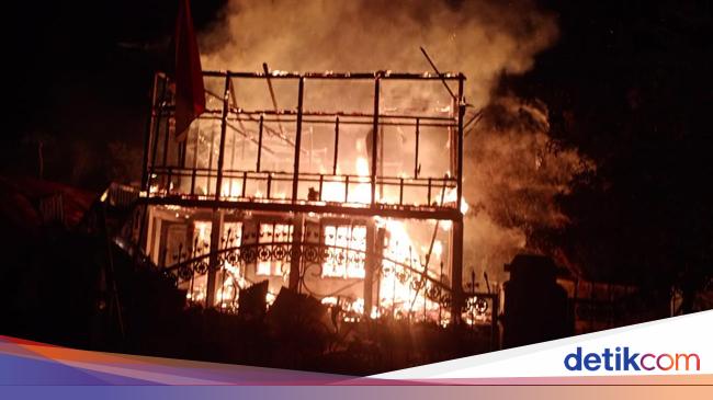 Rumah Panggung di Ogan Ilir Ludes Terbakar