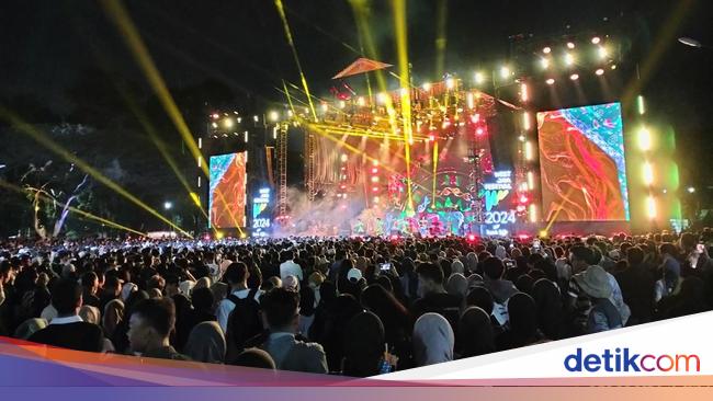 Lighting Show dan Kolaborasi Budaya Pukau Penonton Konser WJF 2024