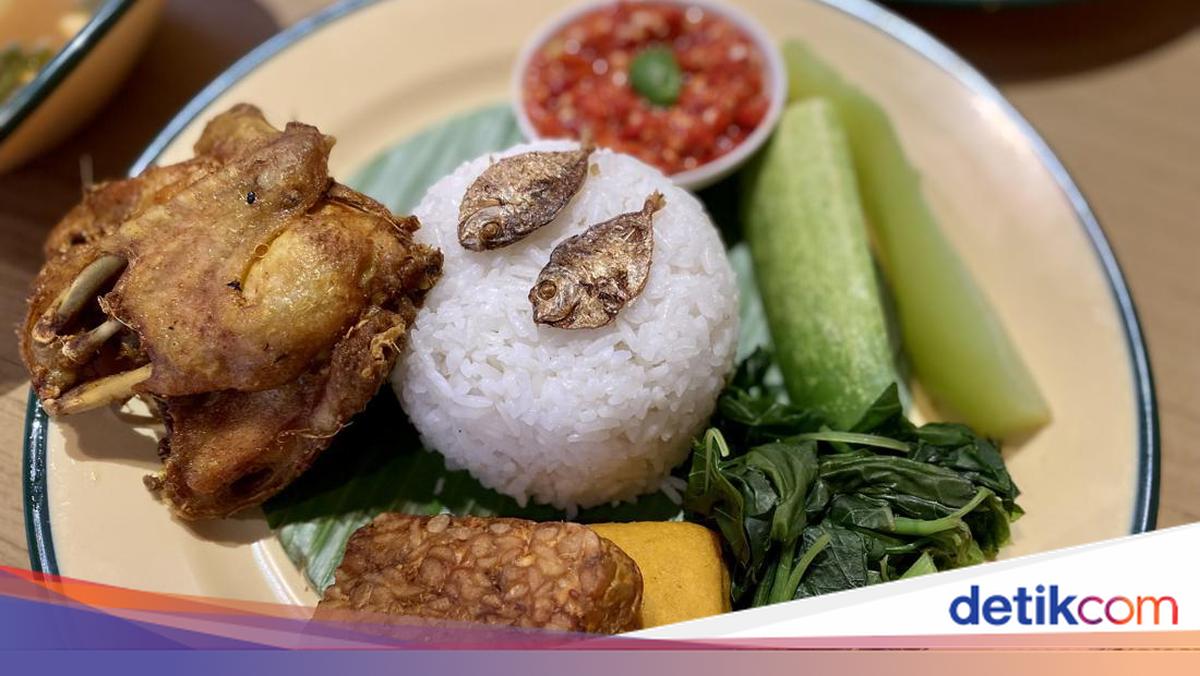 Nasi Tempong Nyo: Di Nasi Tempong Gading Marten Bisa Racik Sambal Sendiri