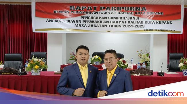 Ayah dan Anak Dilantik Jadi Anggota DPRD Kota Kupang