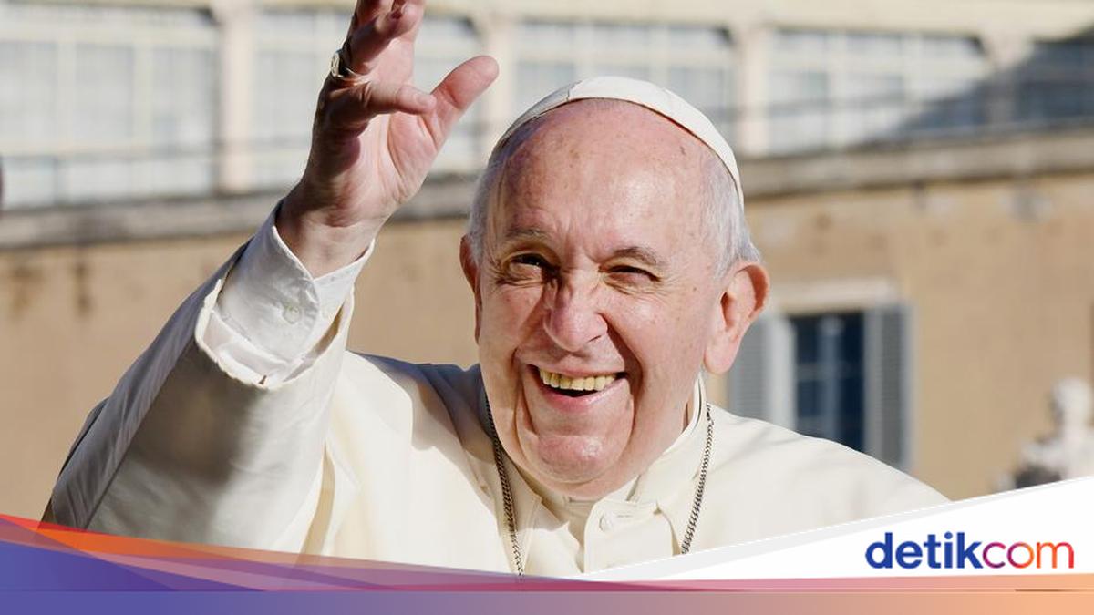 Daftar 266 Nama Paus Gereja Katolik Roma dari yang Pertama sampai Sekarang