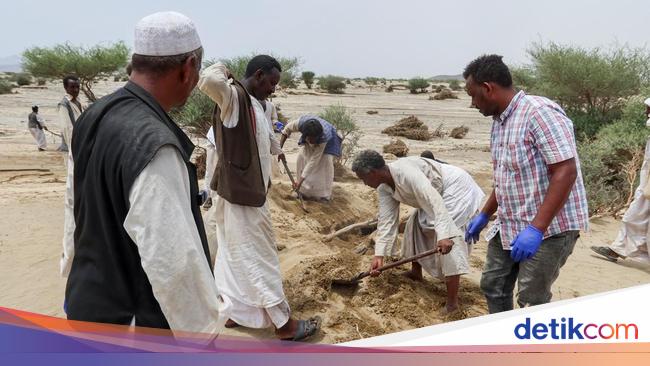 Warga Sudan Gali Tanah untuk Pemakaman Korban Banjir Bandang