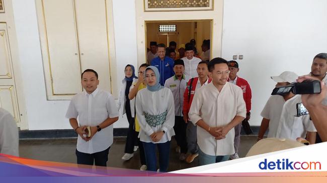 Start dari Mangkunegaran, Respati-Astrid ke KPU Solo Didampingi Gusti Bhre