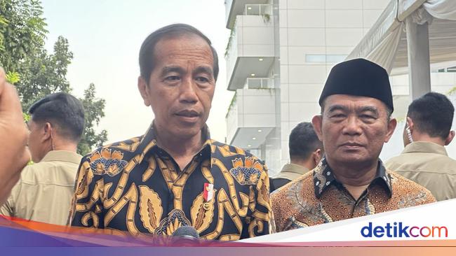 Risma dan Pramono Mundur, Jokowi Reshuffle Kabinet Lagi?