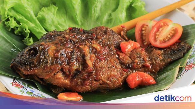 Resep Pesmol Ikan Mas Berbumbu Rempah yang Sedap