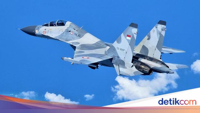 Sukhoi Wara-wiri di Langit Bali untuk Amankan KTT IAF 2024