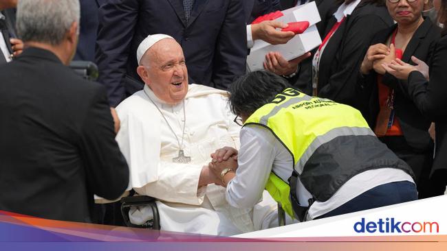 Profil Paus Fransiskus, Pernah Ngetweet soal Kedamaian dalam Bahasa Indonesia