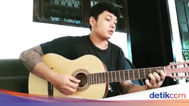 Mengenal Dhimas Tirta Frananta, Pencipta Lagu Asmalibrasi yang Viral