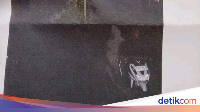 Viral Pengendara Bonceng Pocong Kena e-Tilang di Pasuruan Viral Pengendara Bonceng Pocong Kena e-Tilang di Pasuruan
