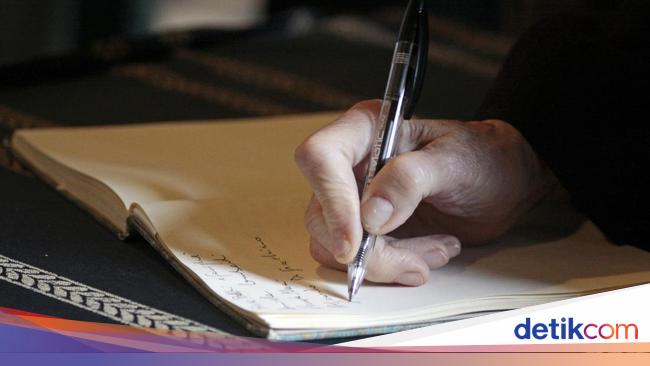 50 Contoh Kalimat Objektif Lengkap dengan Pengertian dan Ciri-cirinya