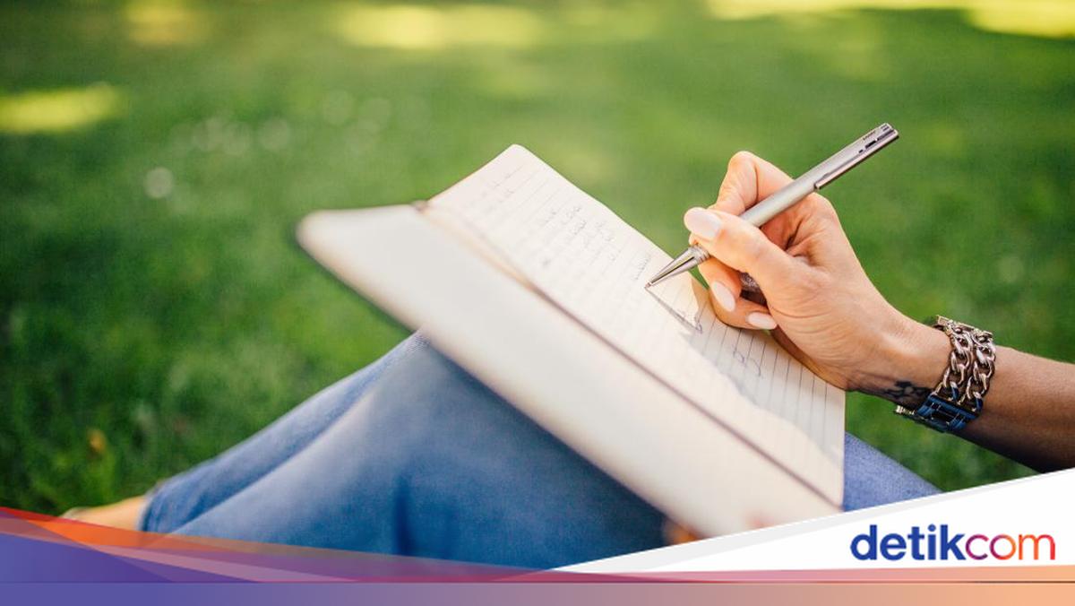 Memahami Konjungsi dalam Kalimat Majemuk dan Contoh Pemakaiannya