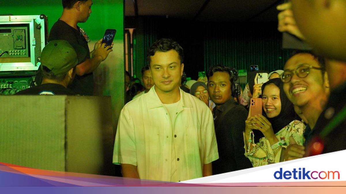 Perjuangan Nicholas Saputra Jadi Aktor: Ditentang Keluarga-Tak Bisa ...
