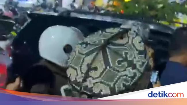 Sejoli Kepergok Mesum di Parkiran Masjid Agung Palopo, Kabur-Dikejar Warga