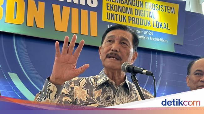 Luhut Ikut Dilantik Prabowo Jadi Ketua Dewan Ekonomi Nasional Luhut Ikut Dilantik Prabowo Jadi Ketua Dewan Ekonomi Nasional
