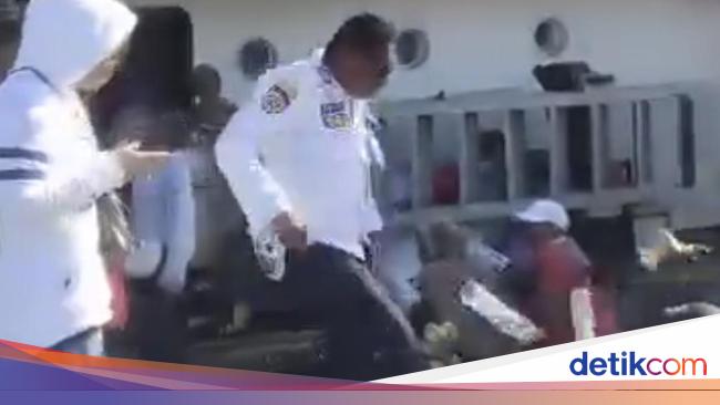 Viral Oknum Petugas KSOP Tendang Dagangan Emak-emak di Pelabuhan Kendari
