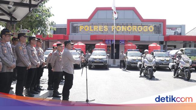 Air Bersih dan Tandon Dikirim untuk Warga Ponorogo Terdampak Kekeringan