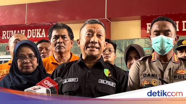 RS Polri Siapkan Tim hingga Antemortem untuk Identifikasi 7 Mayat Kali ...