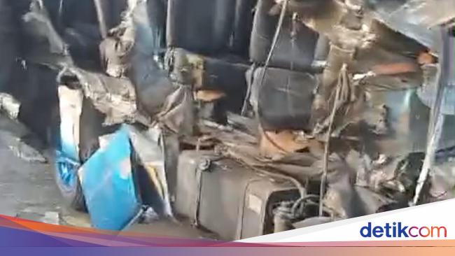 Empat Korban Tewas Laka Maut Elf di Banyuwangi Belum Teridentifikasi