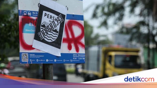 Jelang Laga Persib Vs Persija, Kertas Psywar Mejeng di Jakarta
