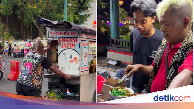 Nyentrik! Penjual Mie Ayam Ini Berpenampilan ala Anak Punk
