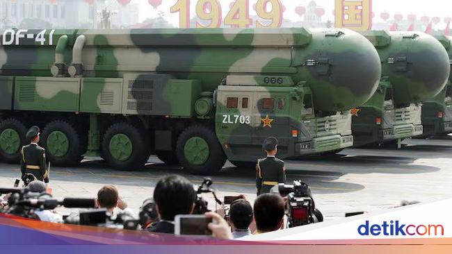 Langka, China Uji Coba Rudal Balistik Antarbenua