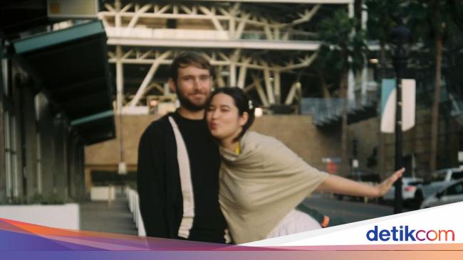 7 Foto Stephanie Poetri, Anak Titi DJ & Pacar Bule yang Jadi Sorotan