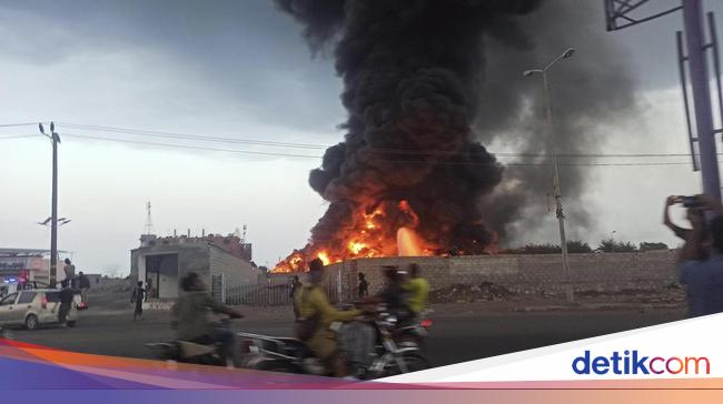 Belum Cukup Gaza dan Lebanon, Israel Kini Gempur Yaman