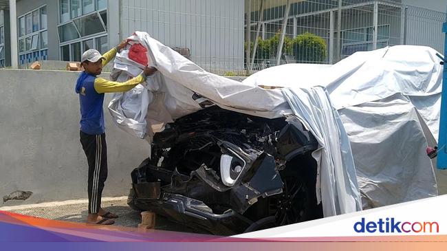 5 Fakta Kecelakaan Mobil Kapolres Boyolali di Tol Batang Tewaskan Sopir ... 5 Fakta Kecelakaan Mobil Kapolres Boyolali di Tol Batang Tewaskan Sopir ...
