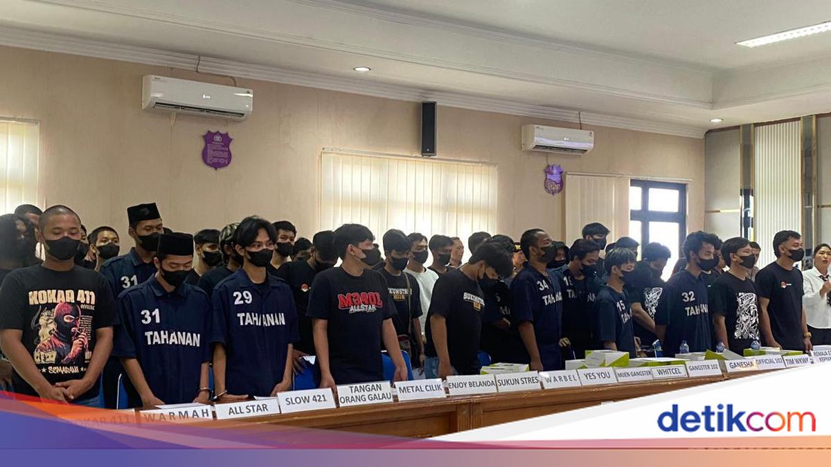 Dikumpulkan Polisi, 19 Gengster di Semarang Sepakat Bubar