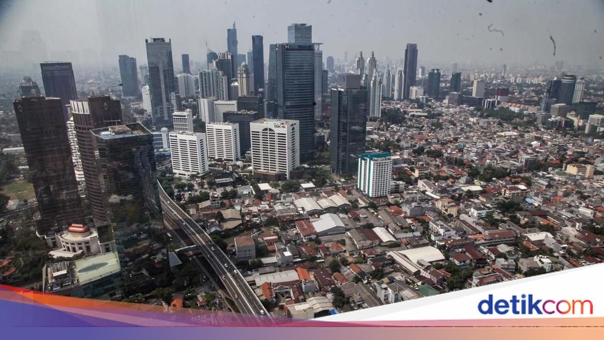 Gejolak Pasar Pagi Ini: IHSG Merah, Rupiah Loyo, Emas Pecahkan Rekor
