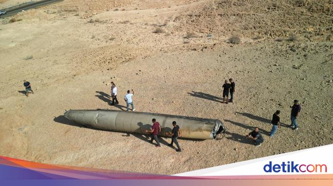 Deretan Rudal Andalan Iran yang Ditembakkan dan Cara Israel Bertahan