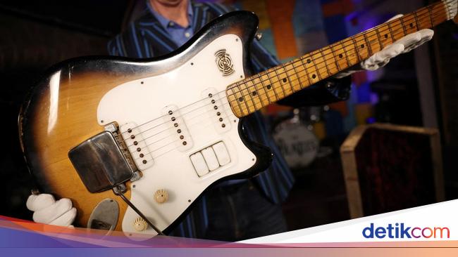 Gitar Legendaris George Harrison 'The Beatles' Siap Dilelang