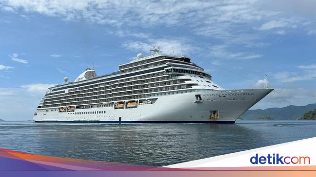 24 Kapal Pesiar Angkut 23.225 Turis Asing Kunjungi Taman Nasional Komodo