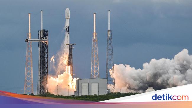 Roket SpaceX Falcon 9 Meluncur, Selidiki Asteroid yang Ditabrak Wahana NASA
