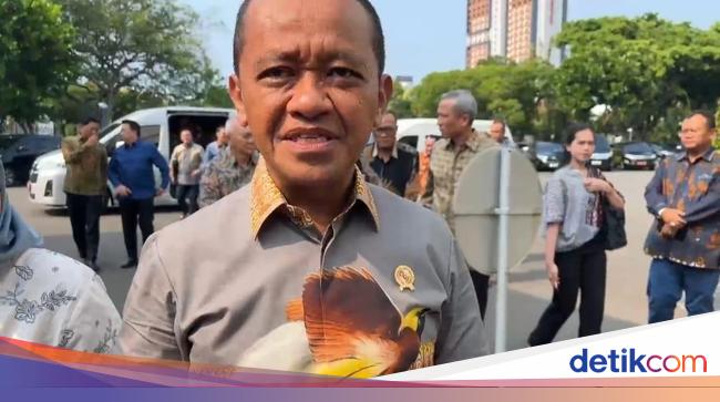 Bahlil Buka Suara soal Tambang Ilegal Galian C di Solok Bahlil Buka Suara soal Tambang Ilegal Galian C di Solok