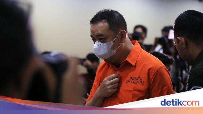 Ini Buronan Interpol Asal China yang Ditangkap di Bali