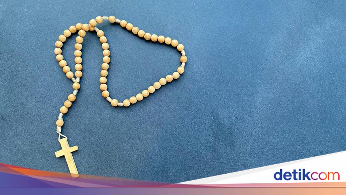 Susunan Doa Rosario Hari Minggu Peristiwa Mulia