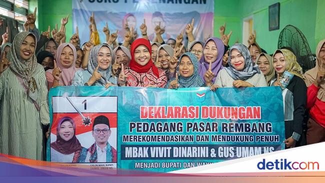 Pedagang Pasar Rembang Deklarasi Menangkan Vivit-Gus Umam