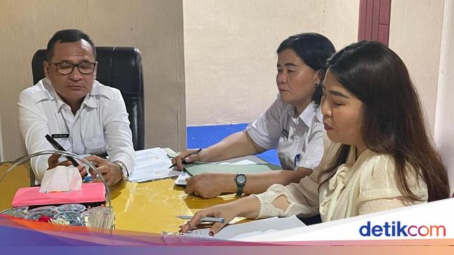 5 Fakta Terkini soal Kemunculan Foto Mesra Bupati Nias Barat-Kadispar ... 5 Fakta Terkini soal Kemunculan Foto Mesra Bupati Nias Barat-Kadispar ...