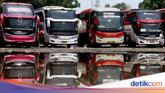 Potret Terminal Bubulak Bogor yang Tak Terawat dan Becek