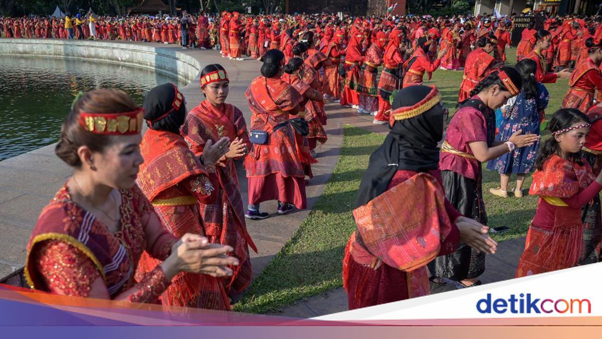 Gerakan Tari Tortor Batak Toba yang Sarat Makna