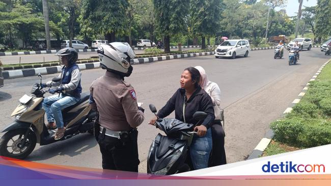 70 Pengendara Ditilang dalam Operasi Zebra di Cibinong Bogor