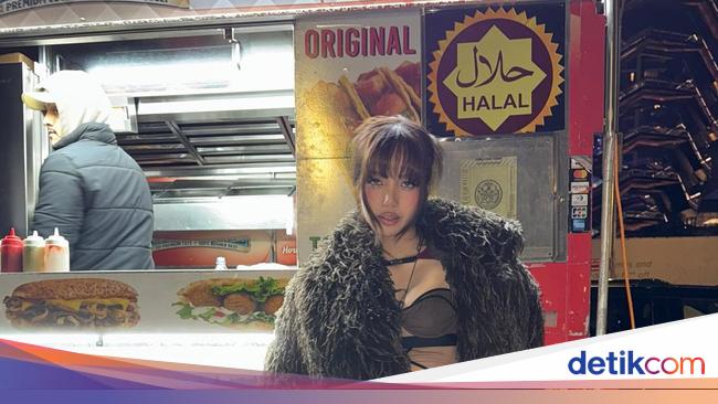Lisa BLACKPINK Punya Kejutan Setelah Tampil di Jakarta
