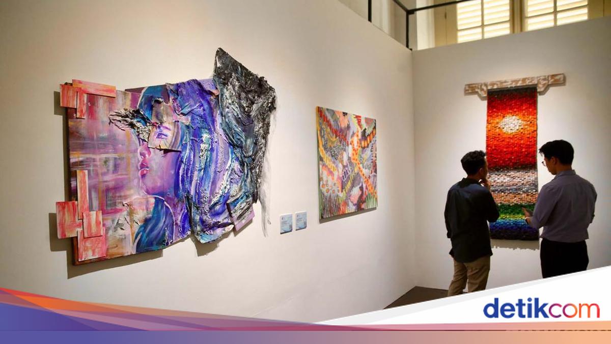 Melihat Karya Lukis Painting of The Year 2024