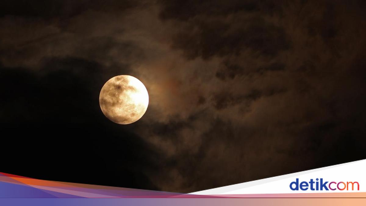 Penyebab Bulan Makin Menjauh dari Bumi