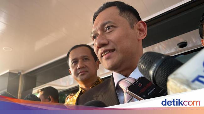 AHY Kaget Ada Seragam Lapangan untuk Pembekalan Menteri di Magelang