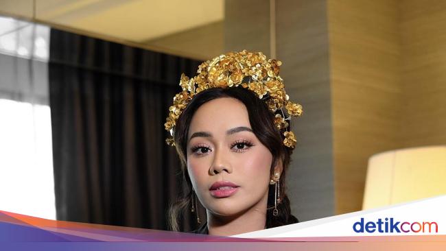Dilantik Jadi Utusan Khusus Presiden, Ini Potret Seru Zita Anjani Saat Makan