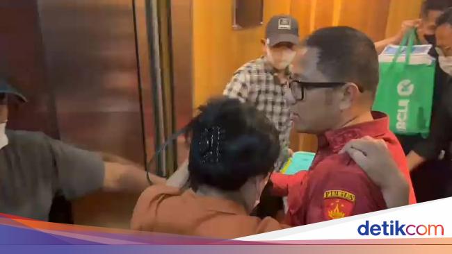 Pengacara Ikut Ditangkap Bareng 3 Hakim PN Surabaya Pembebas Ronald